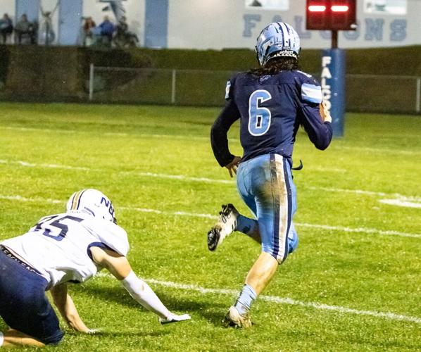 Luke Robinette’s two touchdowns lead Frankfort over Nicholas County, 14 ...