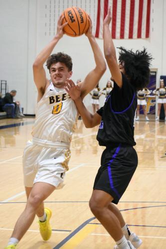 Fairmont Senior freezes East Fairmont in defensive East-West battle ...