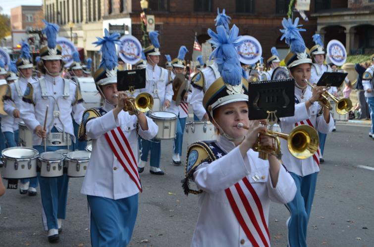 Fairmont, West Virginia, honors veterans with parade, wreath-laying ...