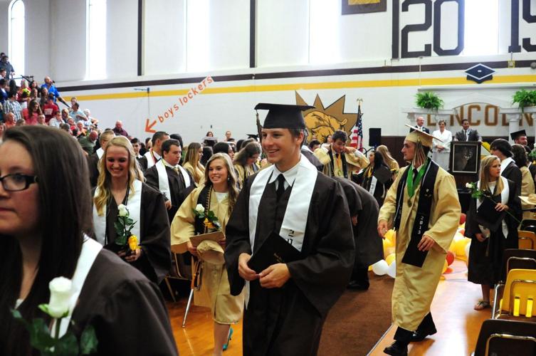 Lincoln graduation marked with fanfare, plenty of smiles | Local News ...