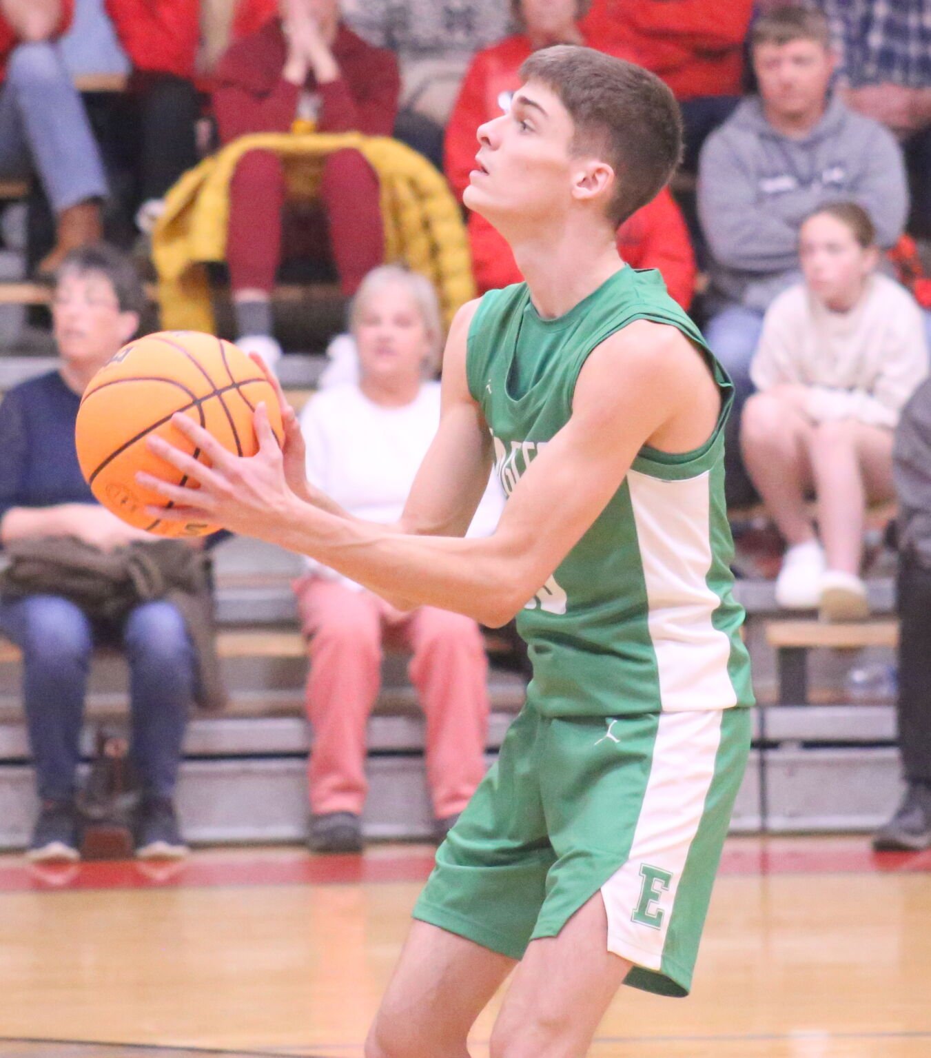 Point Pleasant boys basketball edges Eastern Eagles in thrilling 66-65 ...