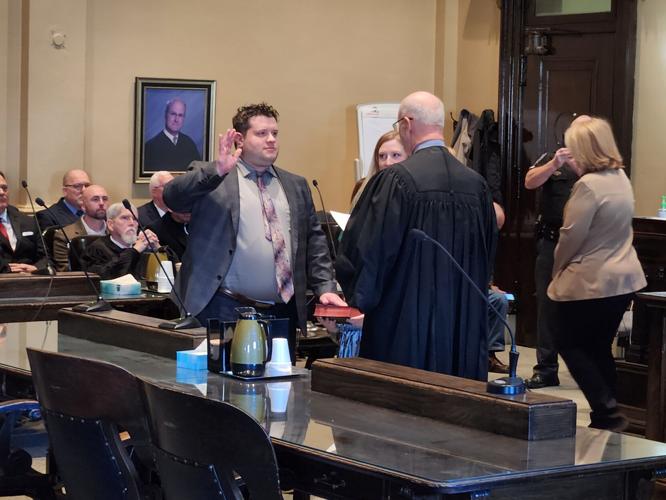 Newly elected Marion Co., West Virginia, officials sworn in ahead of ...