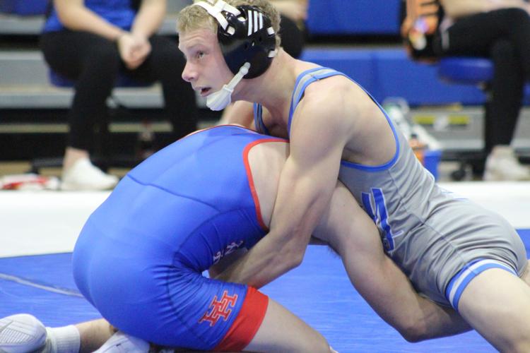 Ripley wrestling downs Independence to close out 2025 schedule ...