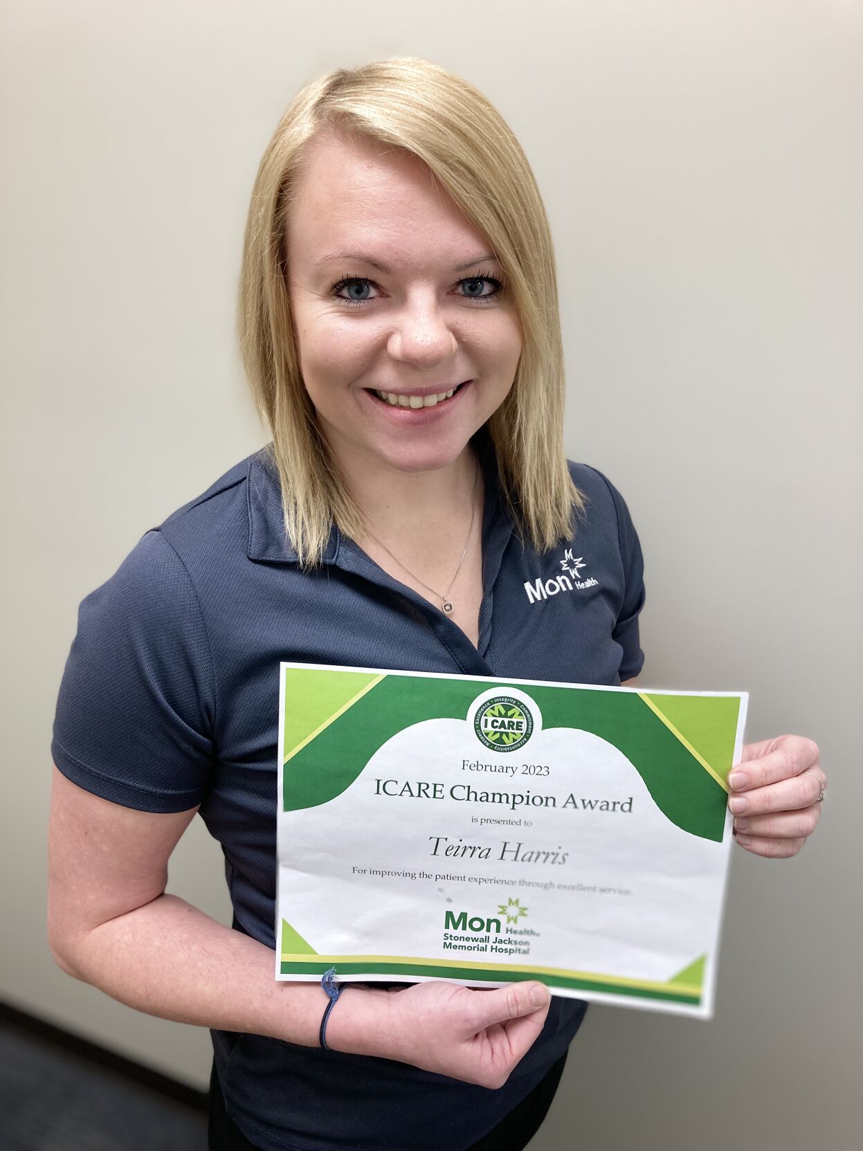 Teirra Harris receives Employee Honor at Mon Health Stonewall Jackson Memorial Hospital | Weston ...