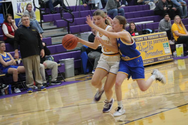 Lady Tornadoes hold off Clay, 45-34 | Pomeroy and Meigs County Sports ...