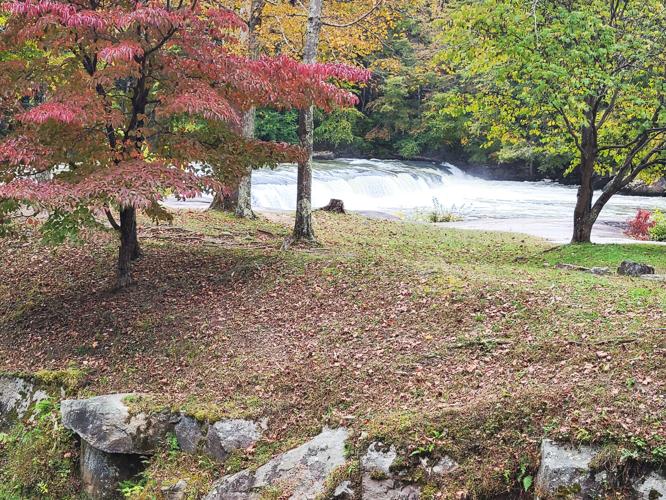Valley Falls State Park offers spectacular autumn views of trees ...