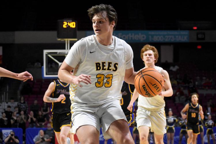 Bears and the Bees: East Fairmont clinches all-Marion County semifinal ...