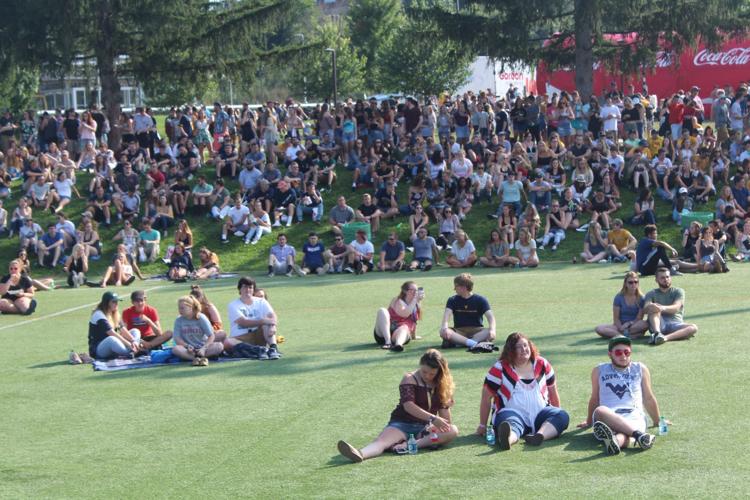 WVU's FallFest thrills students, Greater Morgantown community ...