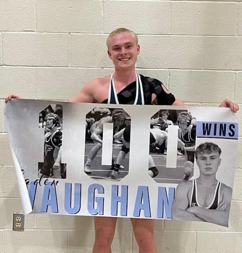 Frankfort wrestlers sweep tri-match, compete at East Fairmont ...