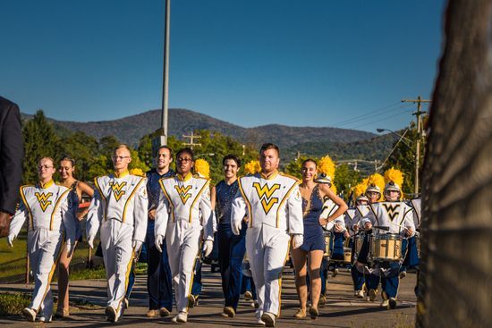WVU's 'Pride of West Virginia' Marching Band Shines at Macy's ...