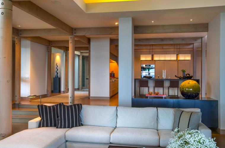 30 years after George Suyama designed this home, his firm does a ...