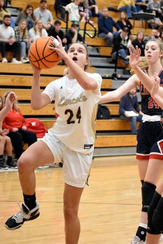 Lincoln stops Elkins' rally at foul line, advances to sectional final ...