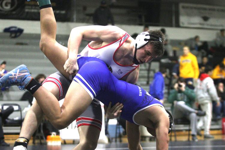 Bridgeport captures two titles at Big 10 wrestling championships ...