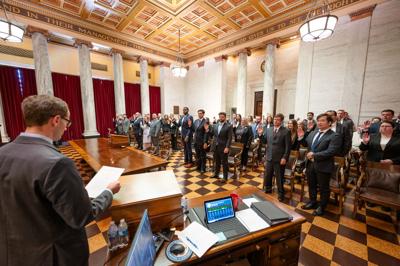 Legal watchdog provides guidance to West Virginia attorneys on AI | WV ...