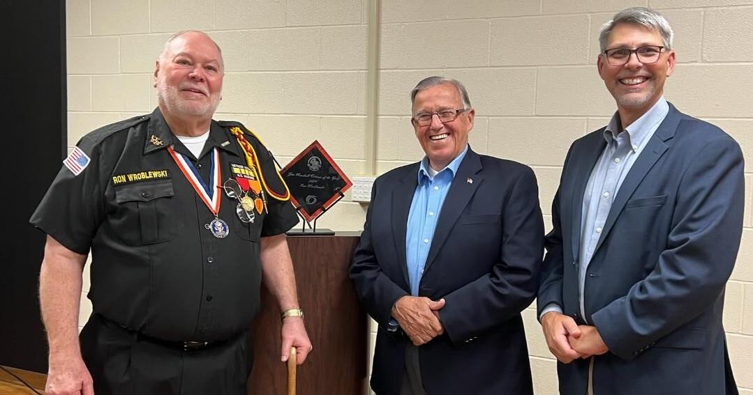 Ron Wroblewski awarded as Veteran of the Year at the University of Rio ...
