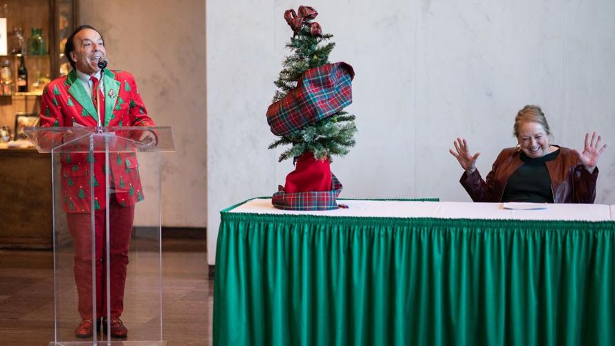 Beckley glass artist crafts this year's official Christmas ornament for ...