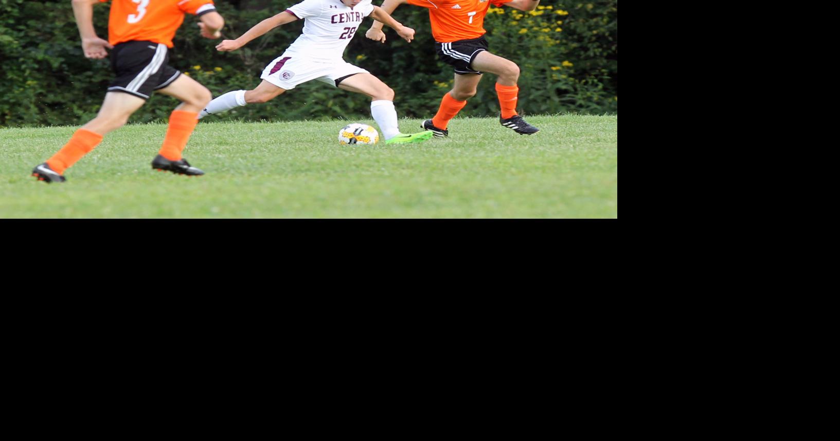 Maroon Knights cruise past Hawks | West Virginia High School Sports ...