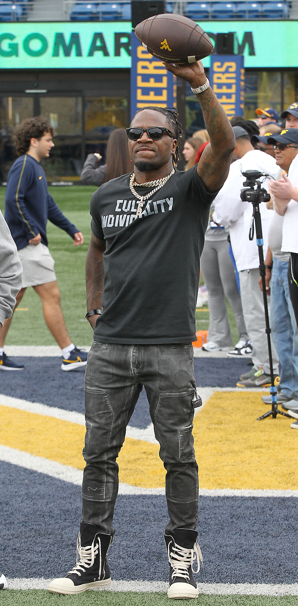 Former WVU Star Adam 'Pacman' Jones Faces Multiple Charges After Arrest ...