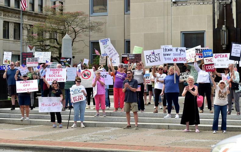 'Hands Off' protest draws crowd to Harrison County Courthouse in ...