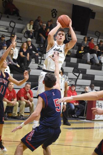 Huskies remain unbeaten with win over East, 48-47 | West Virginia High ...