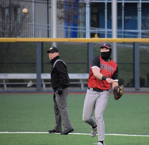 Curry homer, Rohrig triple pace Bridgeport past Huntington, 9-3 ...