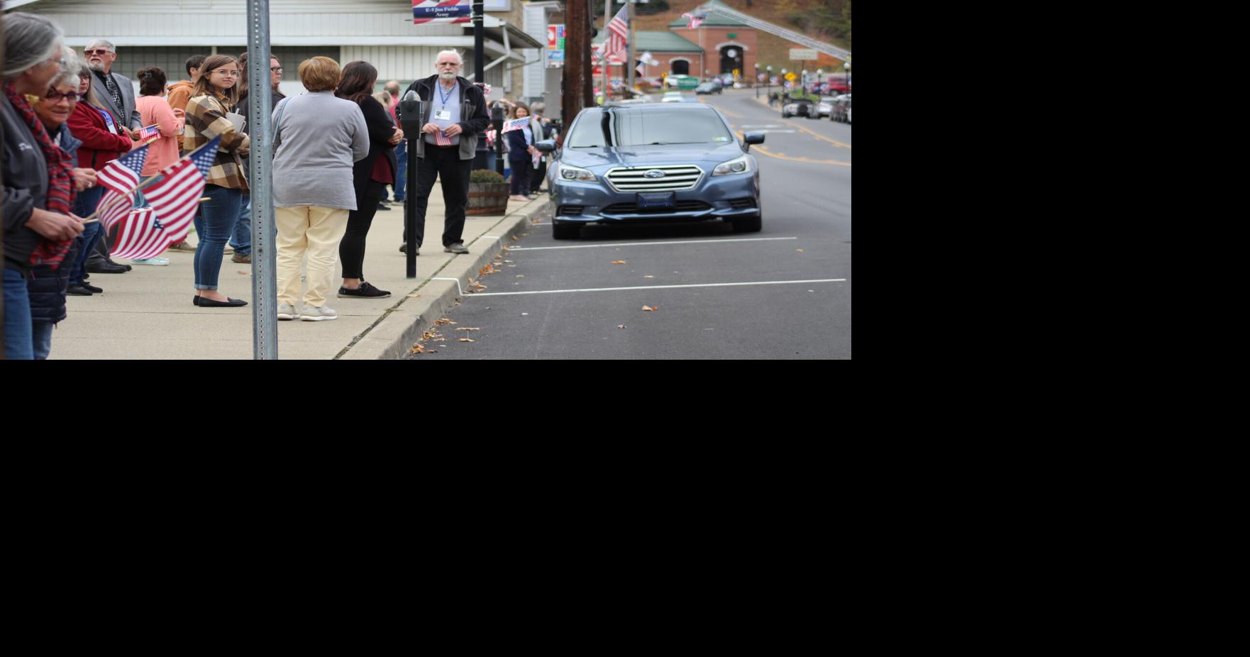 Naval Aviator Lt. Jay Ross Manown officially returns to Kingwood (West ...