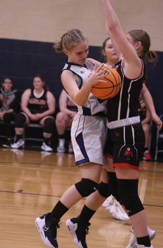 Lady Cats fall in season opener | Point Pleasant Sports | wvnews.com