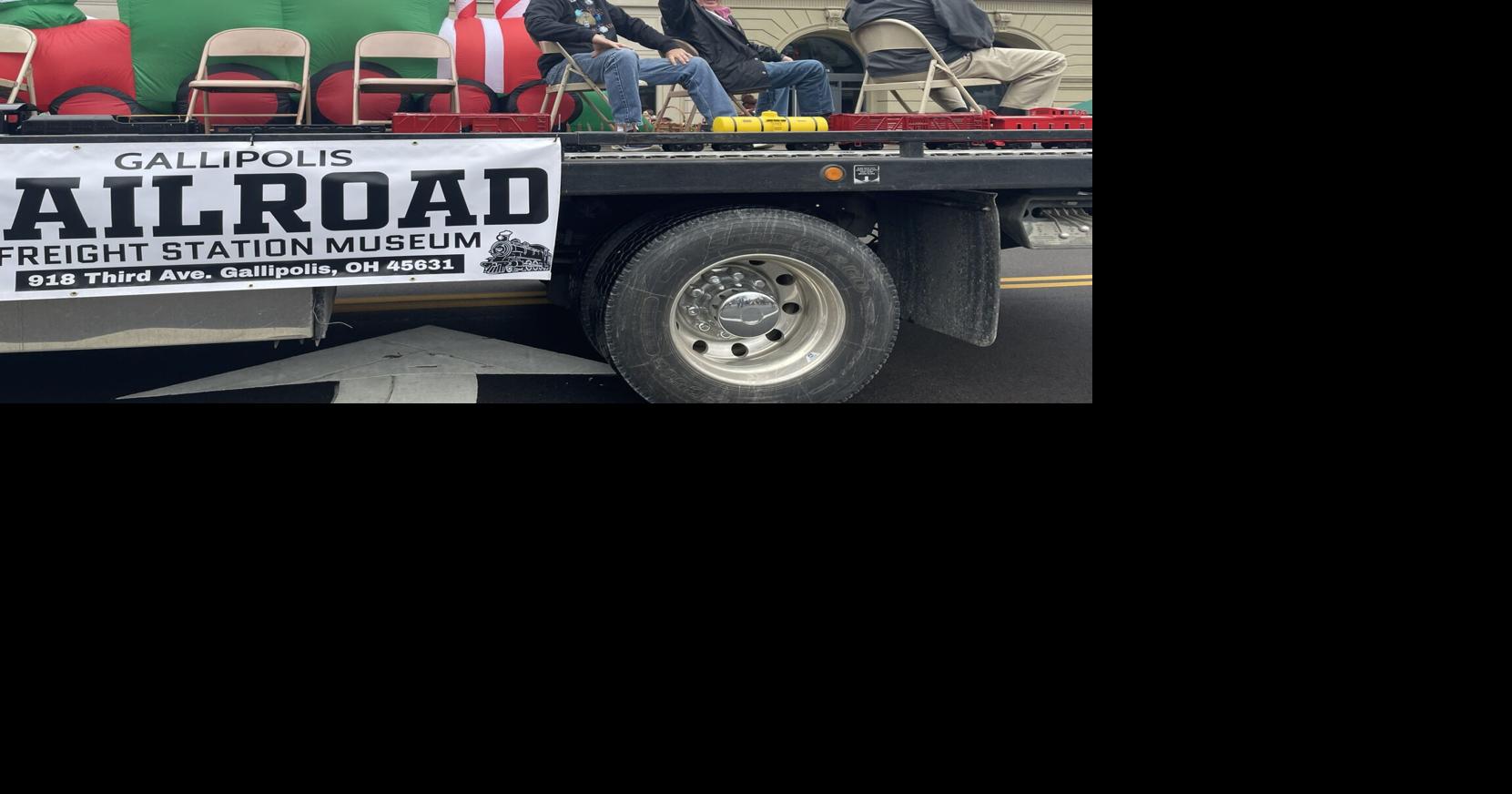 Santa Claus came to Gallipolis | Gallipolis, Pomeroy, Point Pleasant ...