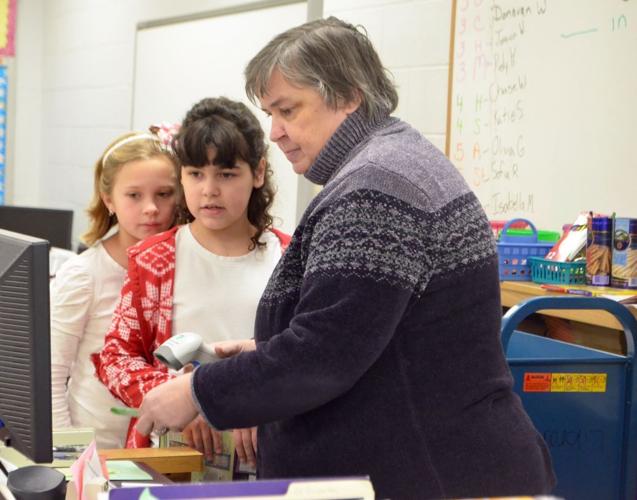 Simpson librarian encourages love of reading | Bridgeport News | wvnews.com