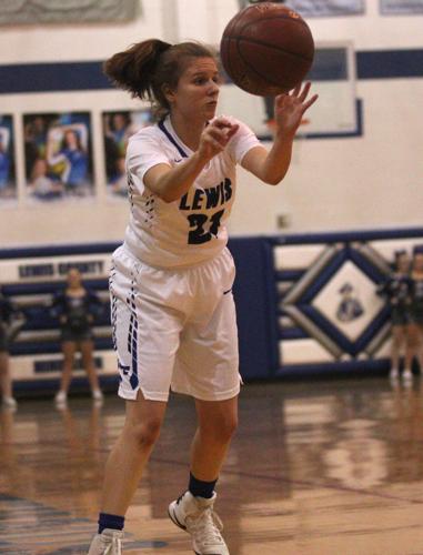 Ferguson, Tucker step up in opening win | Sports | wvnews.com