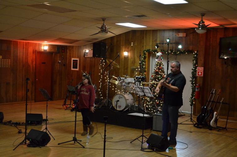 Reedsville Volunteer Fire Department hosts WV Sound Foundry Christmas ...