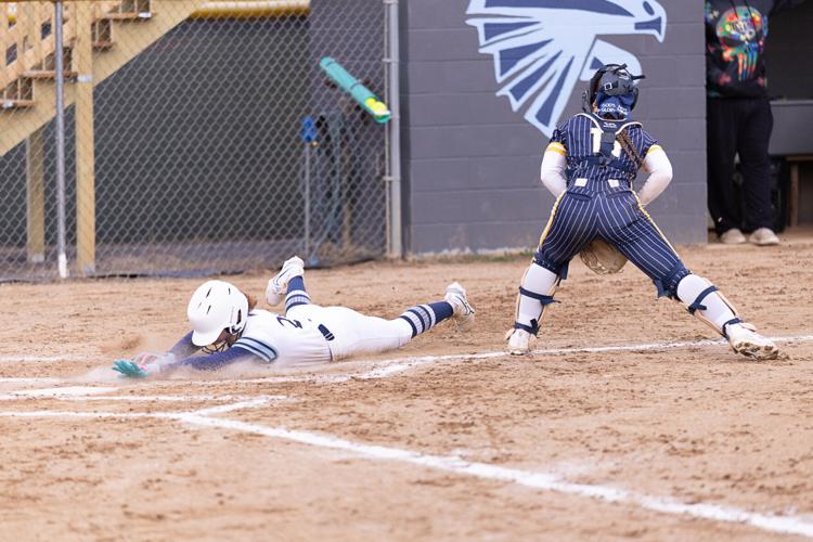Frankfort softball pulls away late in 9-1 victory over Moorefield ...