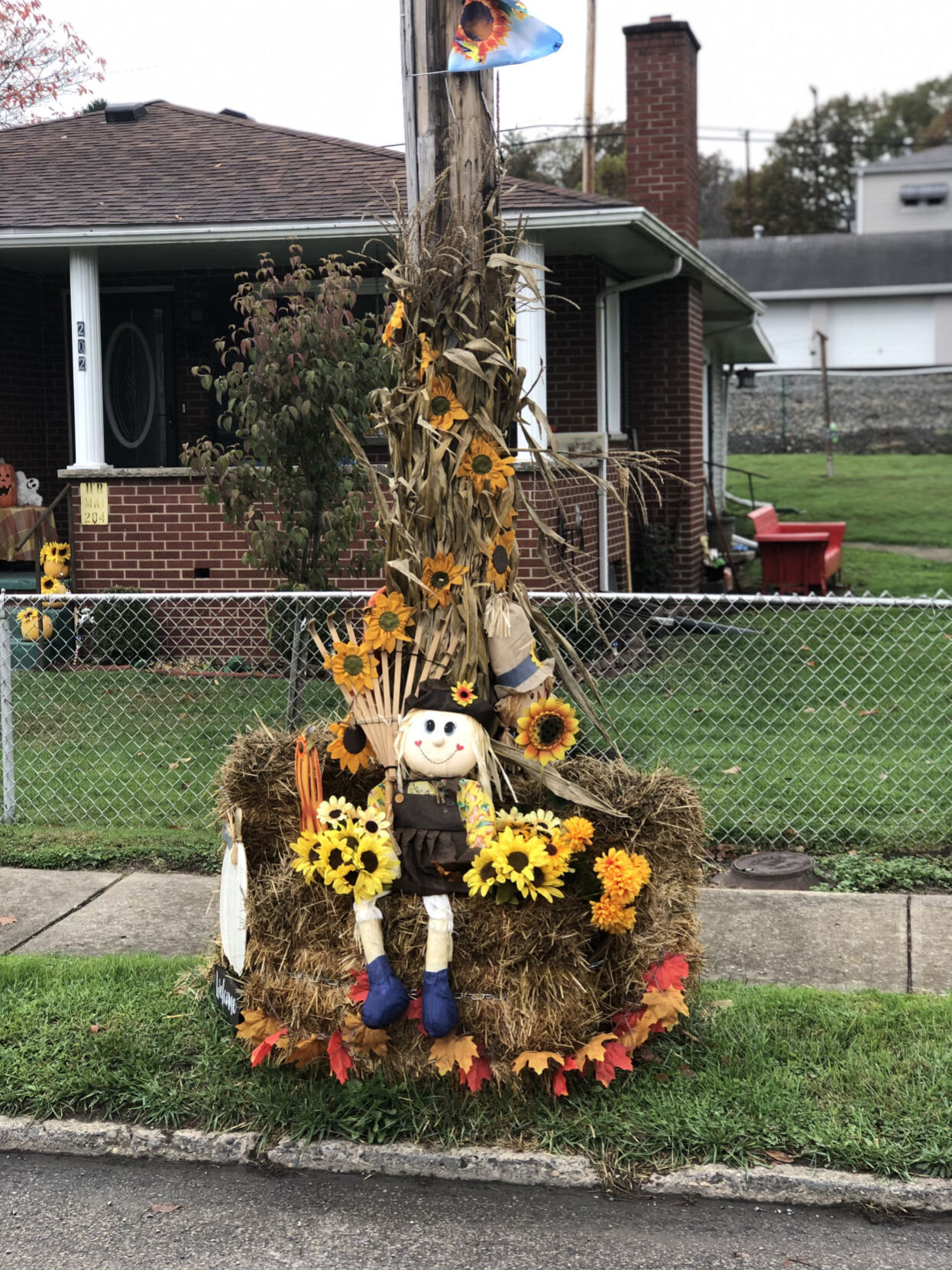 Community lights spread Christmas cheer, help build communities ...