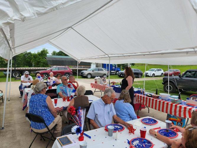 French Colony DAR hold annual Flag Day picnic | Gallipolis, Pomeroy ...