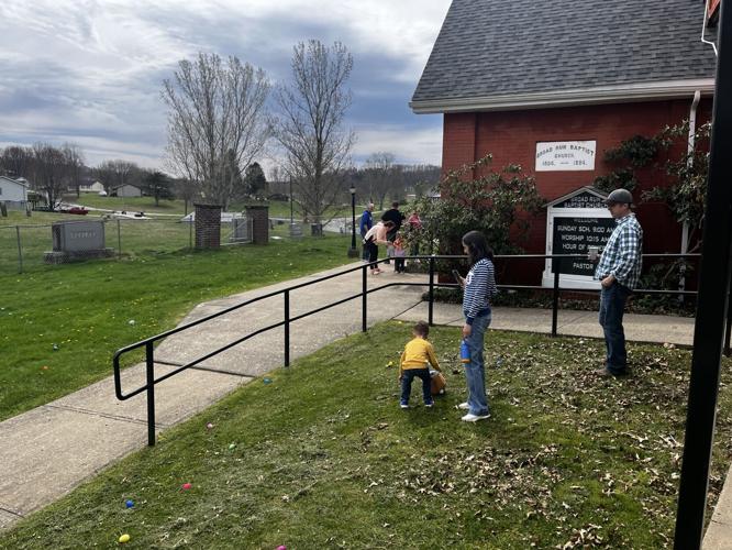 Broad Run Baptist Church hosts annual easter egg hunt | Local Weston ...