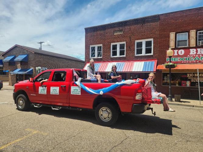 Memorial Day honored in Point Pleasant with parade | Gallipolis ...