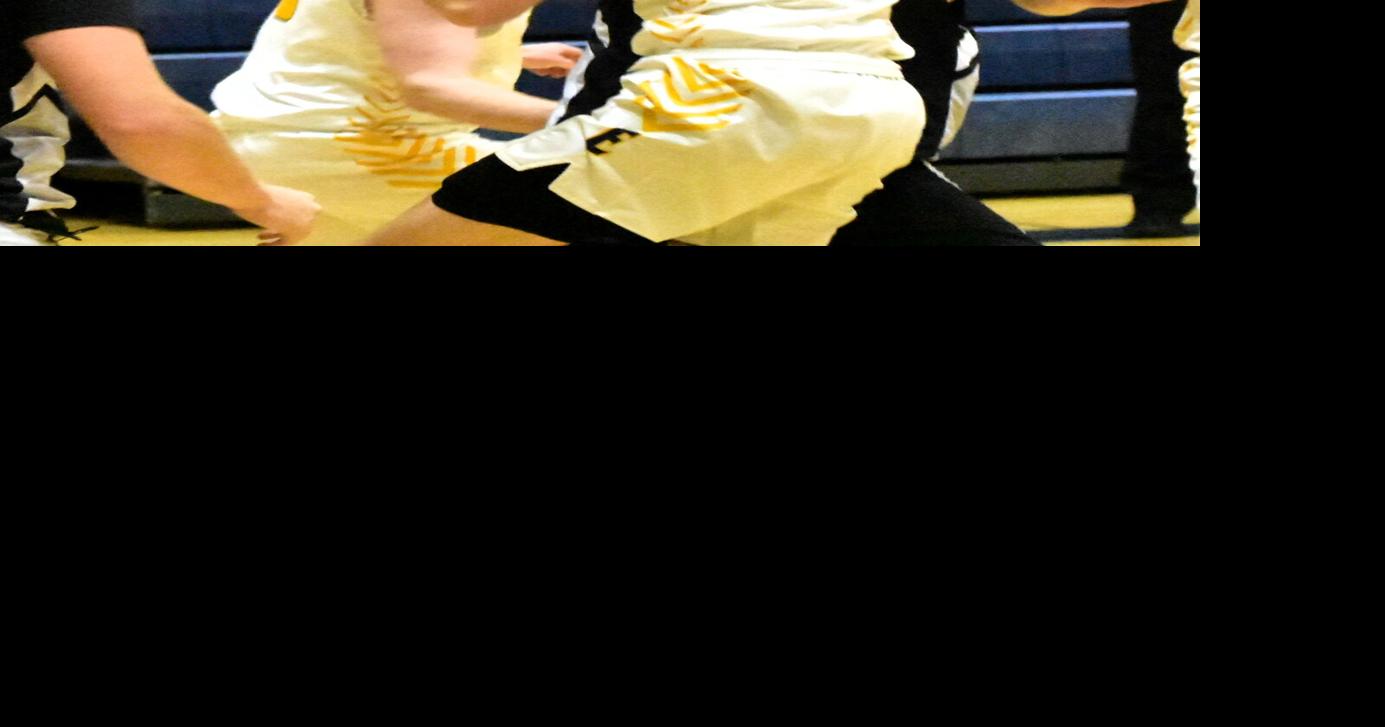 Crouso inside, Hunt outside for East Fairmont in victory over Preston ...