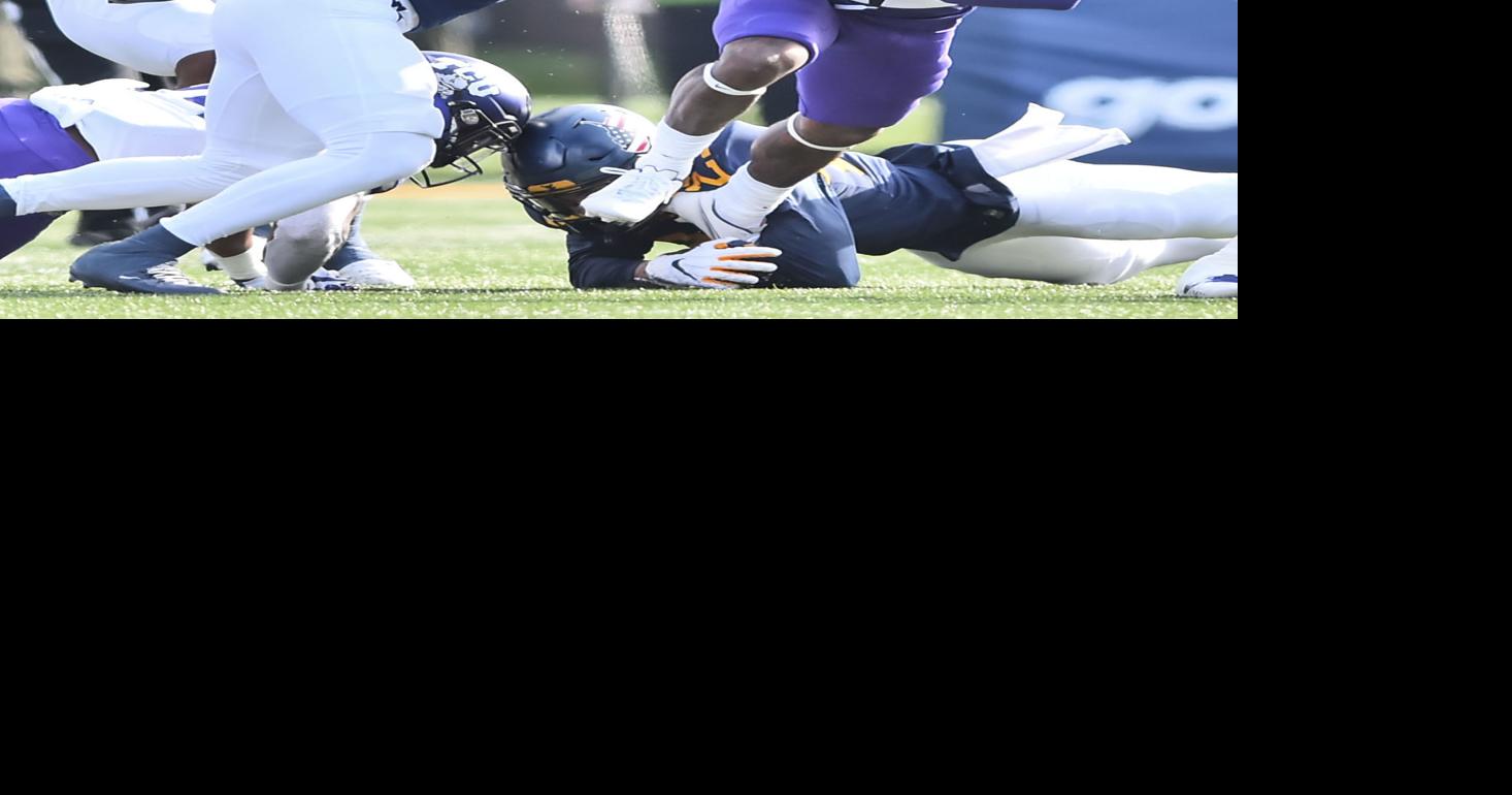 Browns draft Tony Fields II, Darius Stills signs with Las Vegas Raiders ...