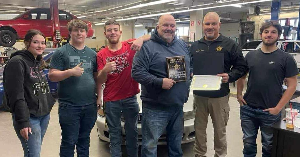 Meigs Sheriff delivers certificates of appreciation | Gallipolis News ...