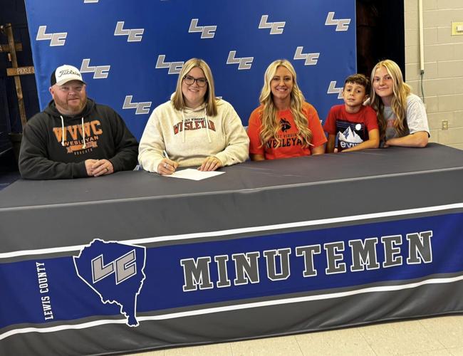 Pinkney, Brayden Schrader sign to WVWC | Weston Sports | wvnews.com