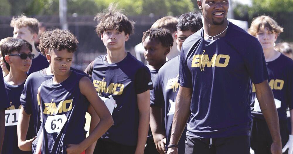 Benjamin Morrison giving back to community | Sports | themesatribune.com