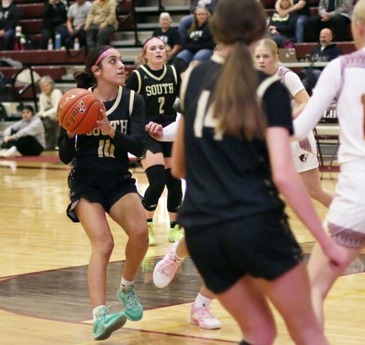 Strong 1st half boosts Laramie girls past Cheyenne South | Laramie High ...