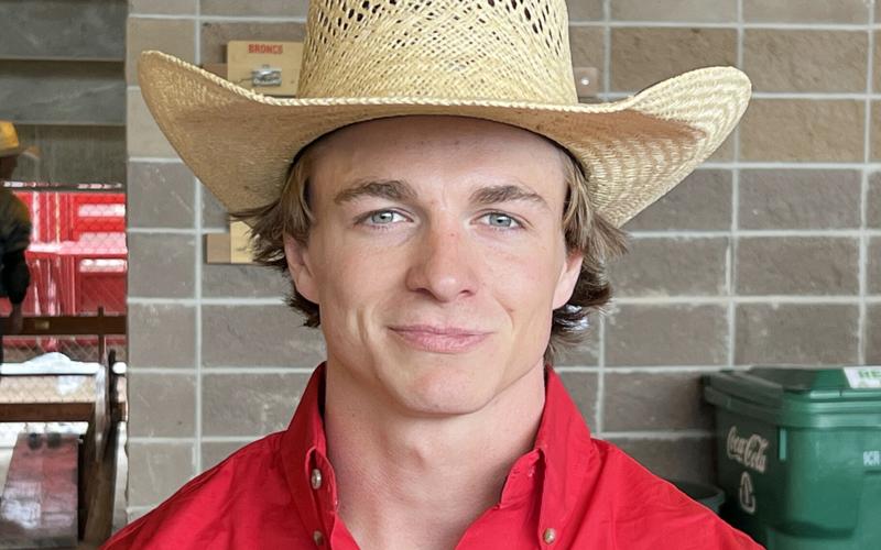 Stetson Wright makes bull riding finals, makes case for all-around ...