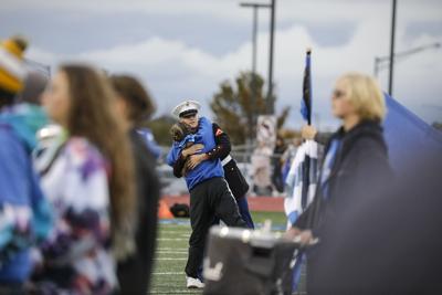 Marine travels from North Carolina to surprise sister before deployment ...