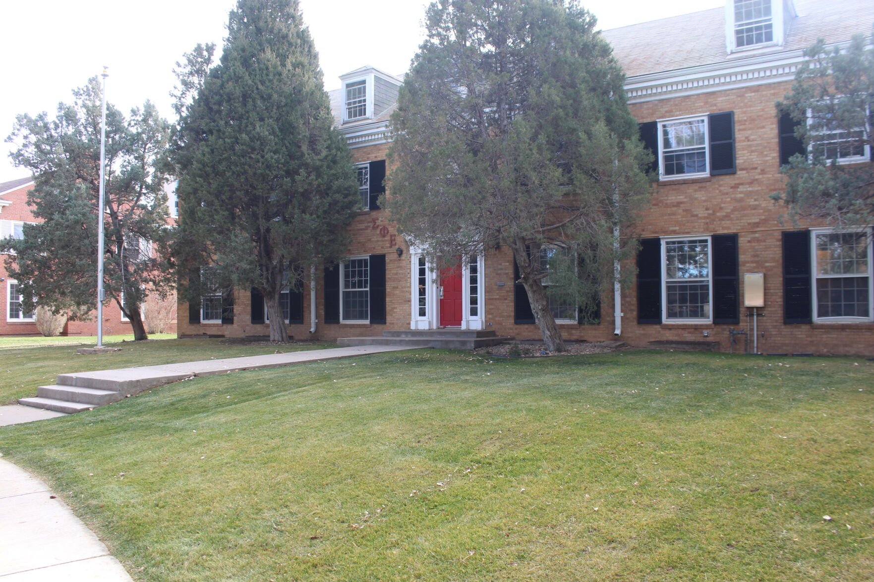 UW trustees move forward on Greek life plan | Local News | wyomingnews.com