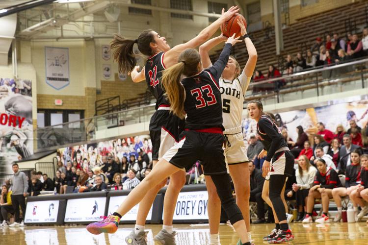 Early run powers Central girls to win over South | Cheyenne Central ...