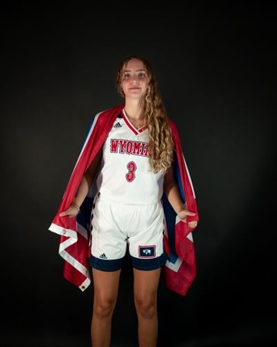 UW freshman Fia Proctor adds size and shooting to Cowgirls hoops ...