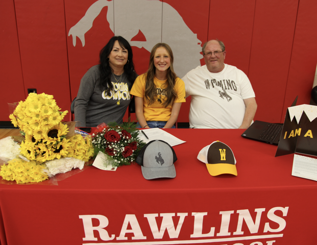 Runnin' for Gold: Ryann Smith signs to run cross country for University ...