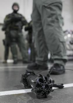 Hardy Throwbot helps SWAT team avoid danger in buildings | News ...