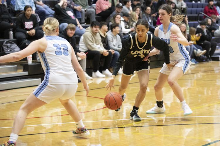 Cheyenne East v Cheyenne South girls basketball | Gallery | wyomingnews.com